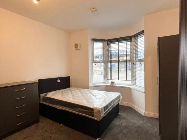 Collis Street, Stourbridge DY8, Room to rent, £600 pcm | PrimeLocation
