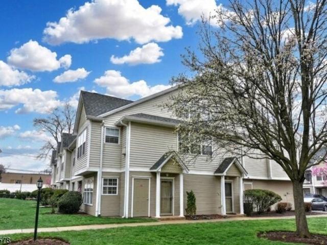 Collura Ln, Clifton, Condo For Sale