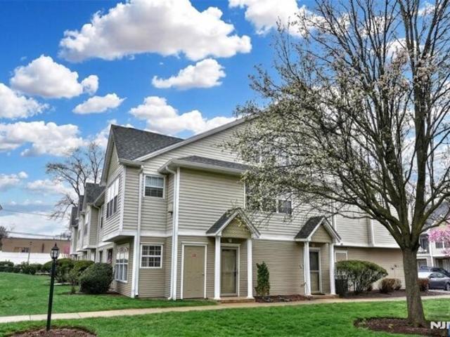 Collura Ln Unit H, Clifton, Condo For Sale