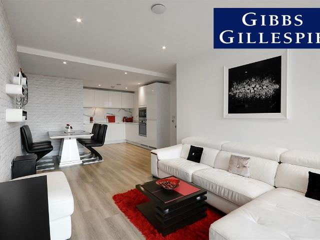 Colmore House, Frazer Nash Close, Isleworth TW7, 2 bed flat to rent, £2,200 pcm | PrimeLocation