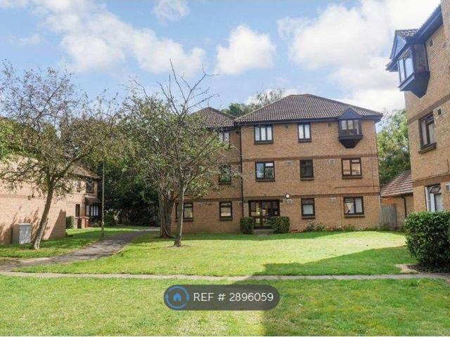 Colnbrook, Slough SL3, 1 bed flat to rent, £1,150 pcm | PrimeLocation