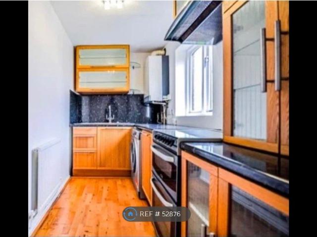 Colnbrook, Slough SL3, Studio to rent, £895 pcm | PrimeLocation