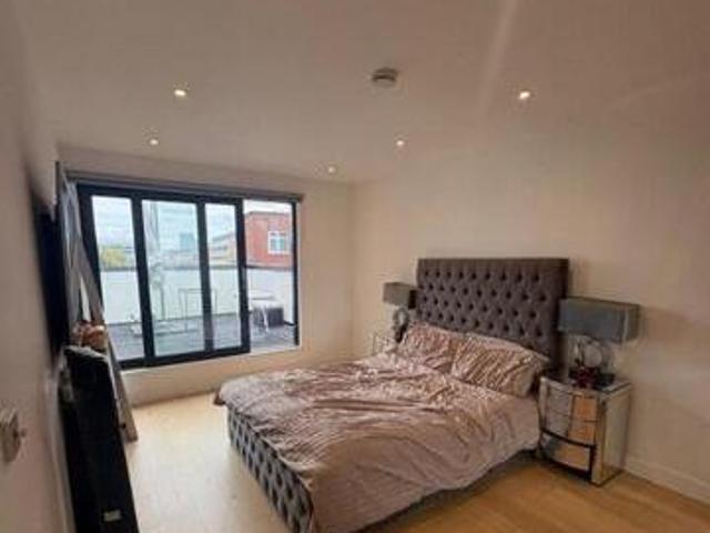 Colne House, London, 1 Bedroom Flat