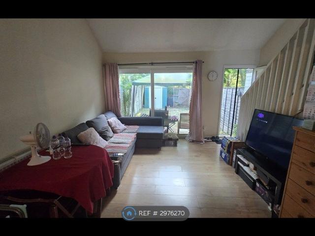 Colne, Milton Keynes MK6, 1 bed terraced house to rent, £1,150 pcm | PrimeLocation