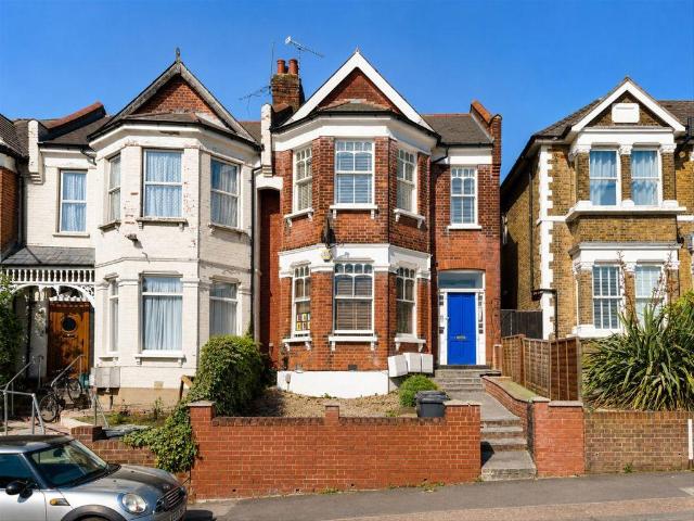 Colney Hatch Lane, London N10 1 bed flat to rent £1,650 pcm £381 pw