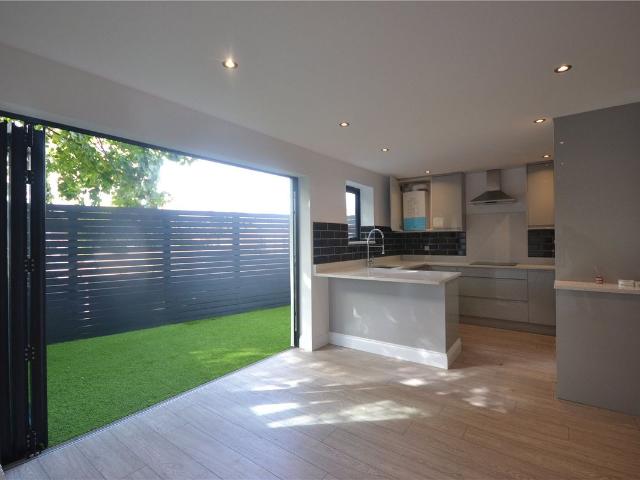 Colney Hatch Lane, Muswell Hill, London N10, 3 bed flat to rent, £2,548 pcm | PrimeLocation