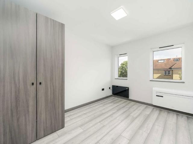 Colney Hatch Lane, N10, London