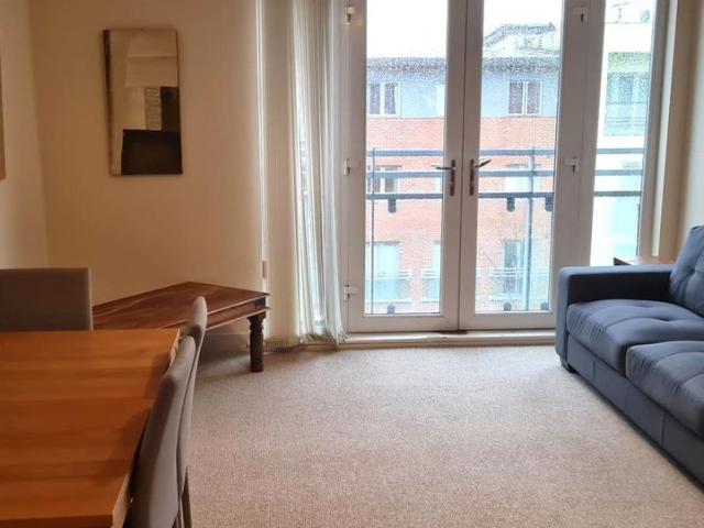 Colombo Square, Gateshead NE8, 2 bed flat to rent, £895 pcm | PrimeLocation