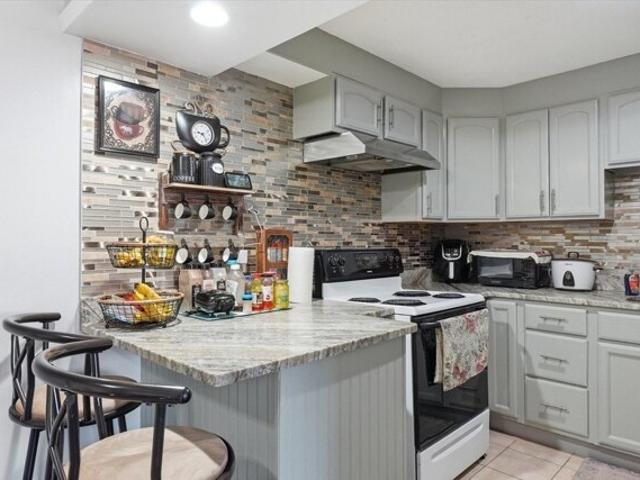 Colonel Bell Dr Apt,brockton, Condo For Sale