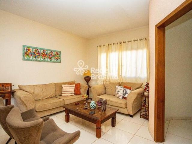 Colônia Agrícola São José Casa com 5 quartos 3 suítes 6 vagas escriturada Vicente Pires