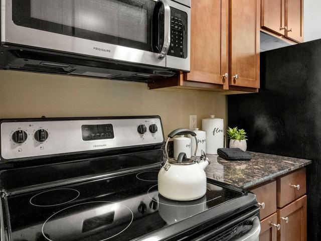 Colonial Terrace Apartments 1 Bedroom Apartment for Rent at 5621 Minnetonka Blvd, St. Louis Park, MN 55416 Sorensen
