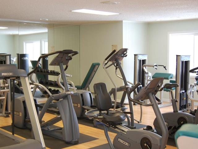 Colonial Village Apartments 1 Bedroom Apartment for Rent at 1640 Norwood Ave, Itasca, IL 60143