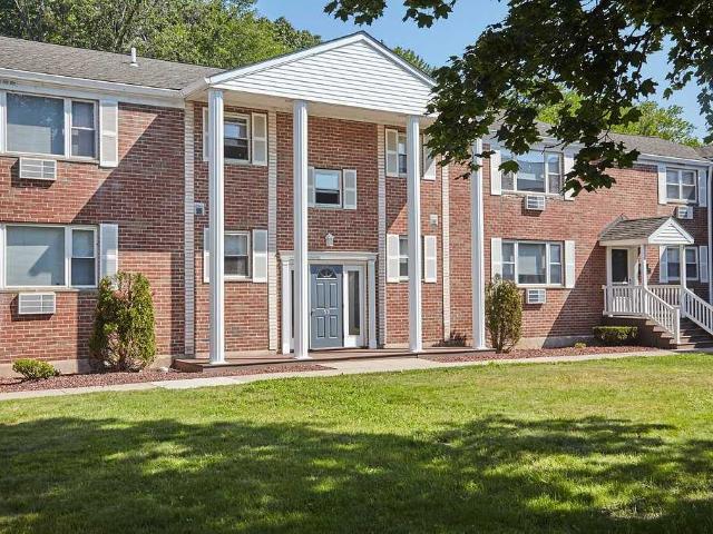 Colonial Village Apts, LLC 1 Bedroom Apartment for Rent at House St. & Salmon Brook Drive, Glastonbury, CT 06033