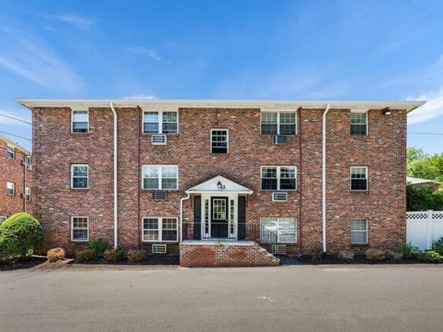 Colonial Village Dr Apt,arlington, Condo For Sale