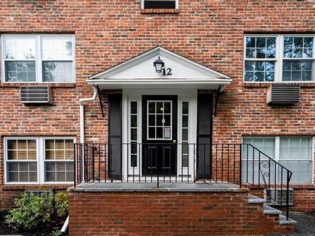 Colonial Village Dr Apt,arlington, Condo For Sale