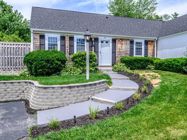 Colonial Vlg Unit,falmouth, Condo For Sale
