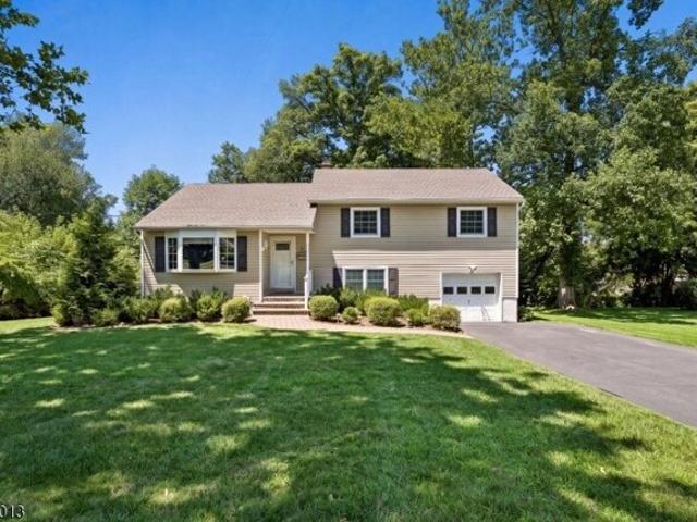 Colonial Way, Livingston, Home For Sale