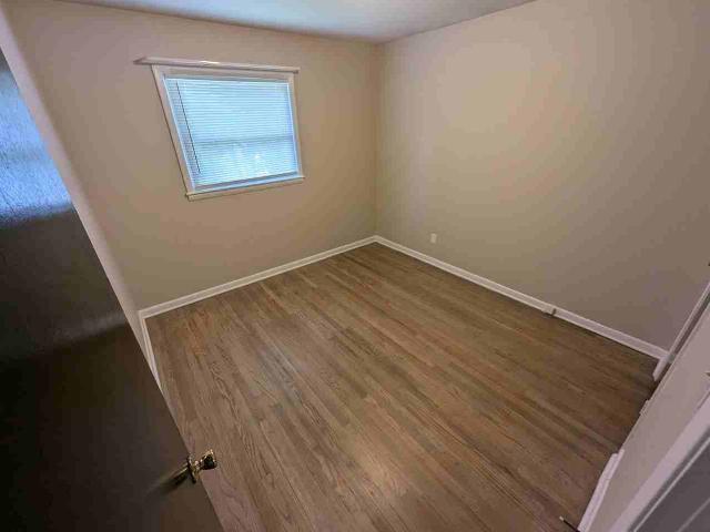 Colonial Apartments 1 Bedroom Apartment for Rent at 105 Bloomfield St, Athens, GA 30605