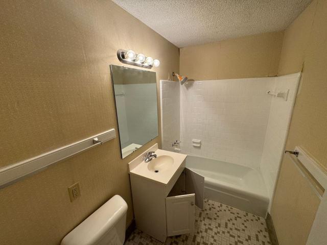 Colonial Apartments 2 Bedroom Apartment for Rent at S Boddie St, Nashville, NC 27856 Downtown Nashville
