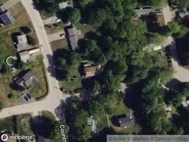 Colonial Ave