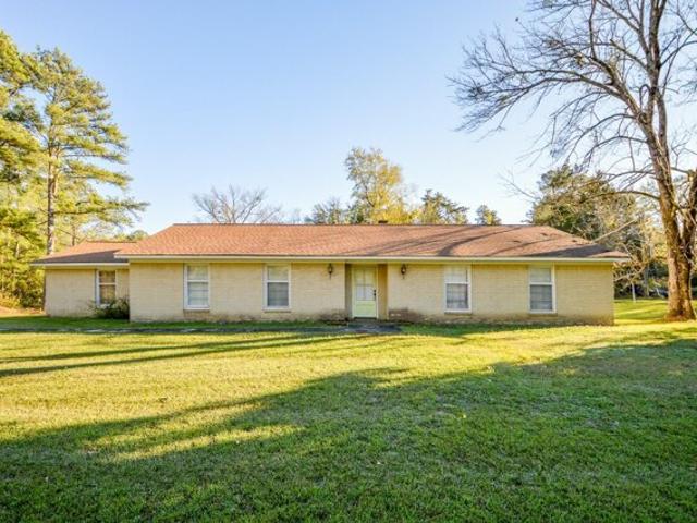 Colonial Cir, Starkville, Home For Sale