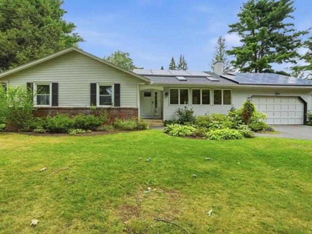 Colonial Ct, Amherst, Home For Sale