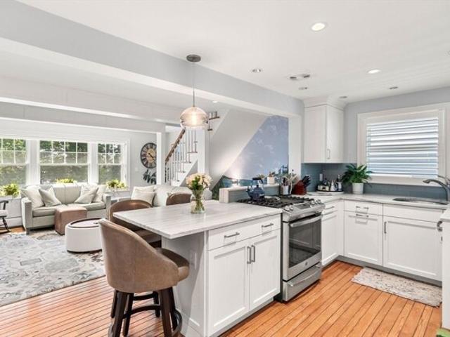 Colonial Ct, Marblehead, Home For Sale