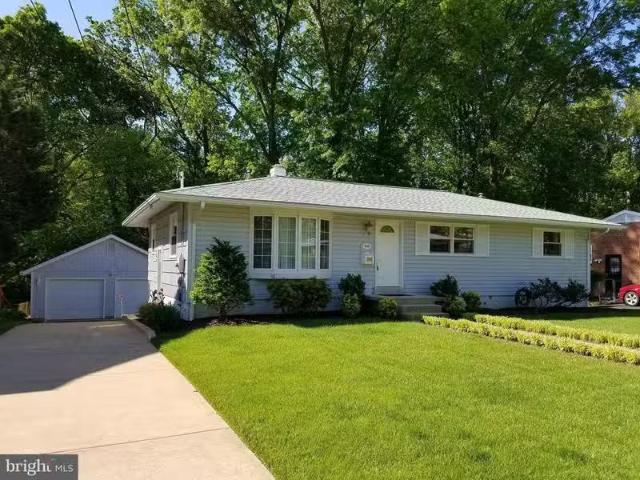 Colonial, Detached VIENNA, VA 606 Kingsley Rd Sw