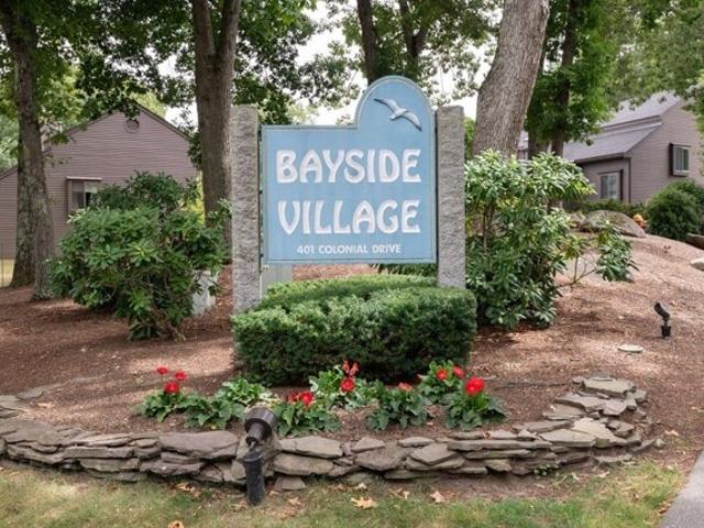 Colonial Dr Unit,ipswich, Condo For Sale