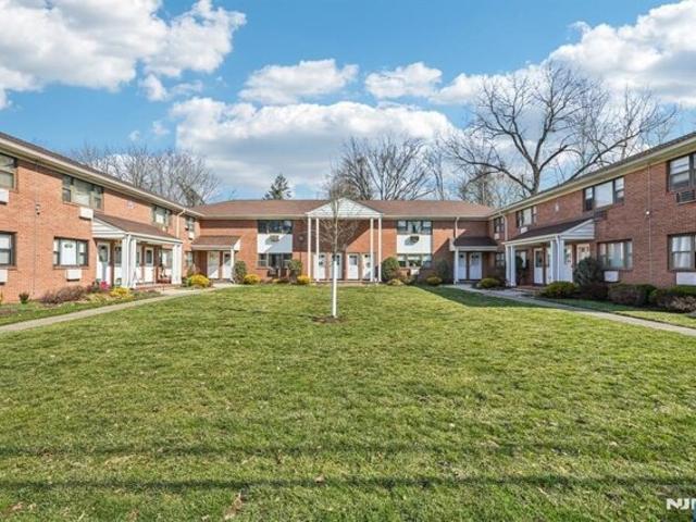 Colonial Dr Unit,little Falls, Condo For Sale