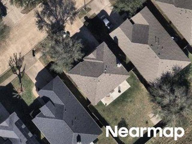 Colonial Elm Dr