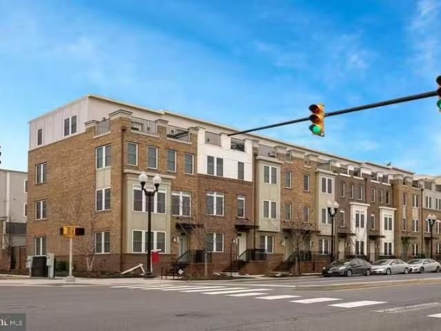 Colonial, End Of Row/Townhouse ARLINGTON, VA 1148 S Glebe Rd