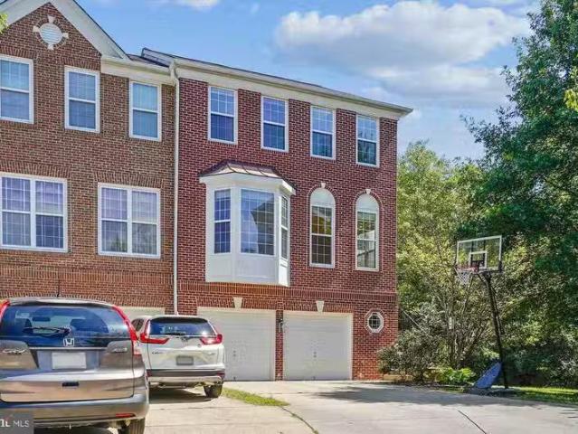 Colonial, End Of Row/Townhouse CENTREVILLE, VA 5199 Jule St.