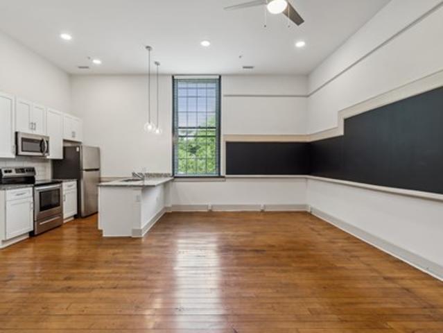 Colonial Flats 1B