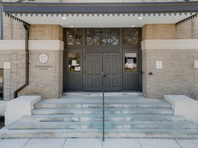 Colonial Flats 1F