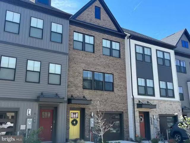 Colonial, Interior Row/Townhouse GLEN BURNIE, MD 507 Levann.