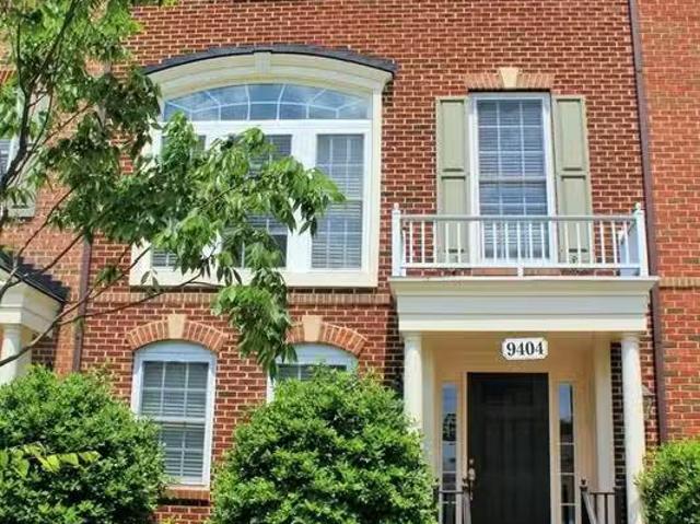 Colonial, Interior Row/Townhouse FREDERICK, MD 9404 Carriag.