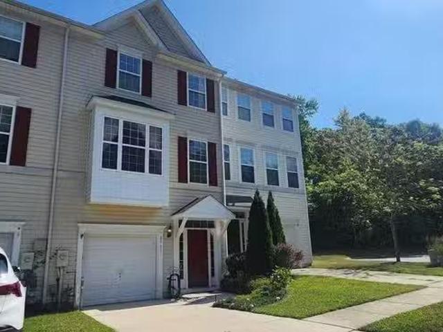 Colonial, Interior Row/Townhouse ODENTON, MD 2505 Running W.