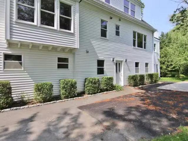 Colonial, Multi family Rental Stamford, CT 821 Long Ridge Rd