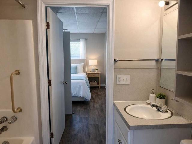 Colonial Park Apartments 1 Bedroom Apartment for Rent at 255 E 9th North St, Summerville, SC 29483