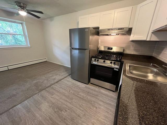 Colonial Point Apartments 1 Bedroom Apartment for Rent at 2555 Old Trevose Rd, Trevose, PA 19053