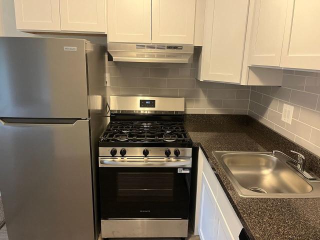 Colonial Point Apartments 2 Bedroom Apartment for Rent at 2555 Old Trevose Rd, Trevose, PA 19053