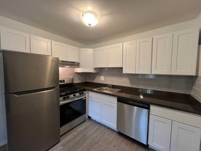 Colonial Point Apartments 2 Bedroom Apartment for Rent at 2555 Old Trevose Rd, Trevose, PA 19053