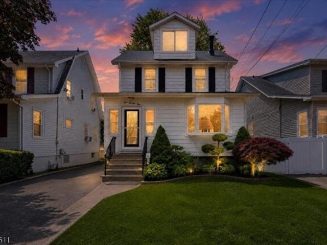 Colonial Rdwest, Union Twp, Home For Sale