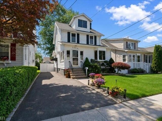 Colonial Rdwest, Union Twp, Home For Sale