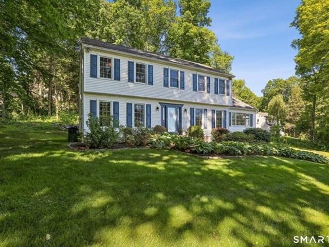 Colonial Ridge Dr, New Milford, Home For Sale