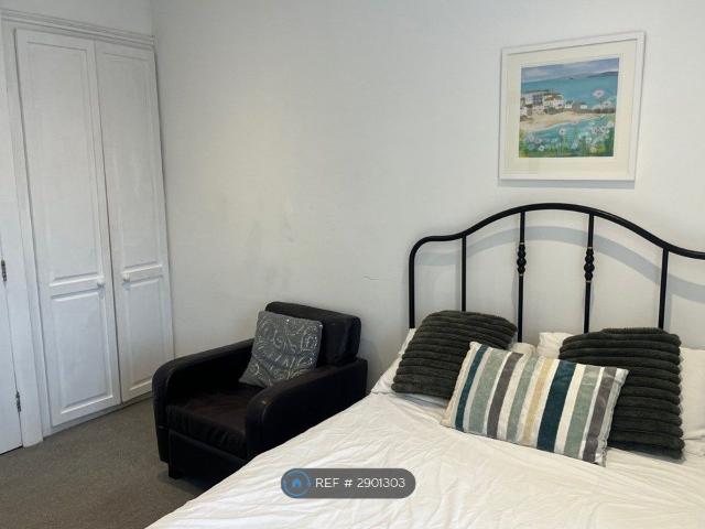 Colonial Road, Slough SL1, Room to rent, £595 pcm | PrimeLocation