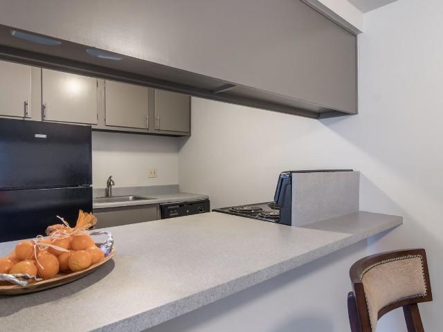 Colony Club 1 Bedroom Apartment for Rent at 681 Turney Rd, Bedford, OH 44146 Bedford