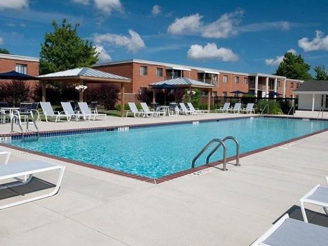 Colony Club 1 Bedroom Apartment for Rent at 681 Turney Rd, Bedford, OH 44146 Bedford