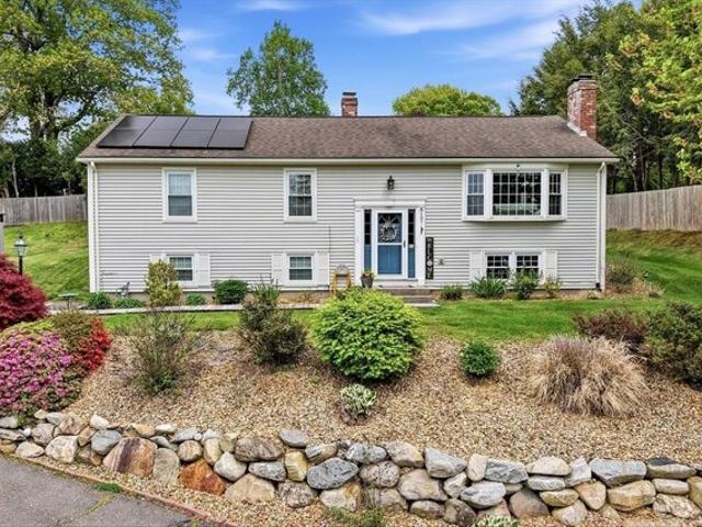 Colony Dr, East Longmeadow, Home For Sale